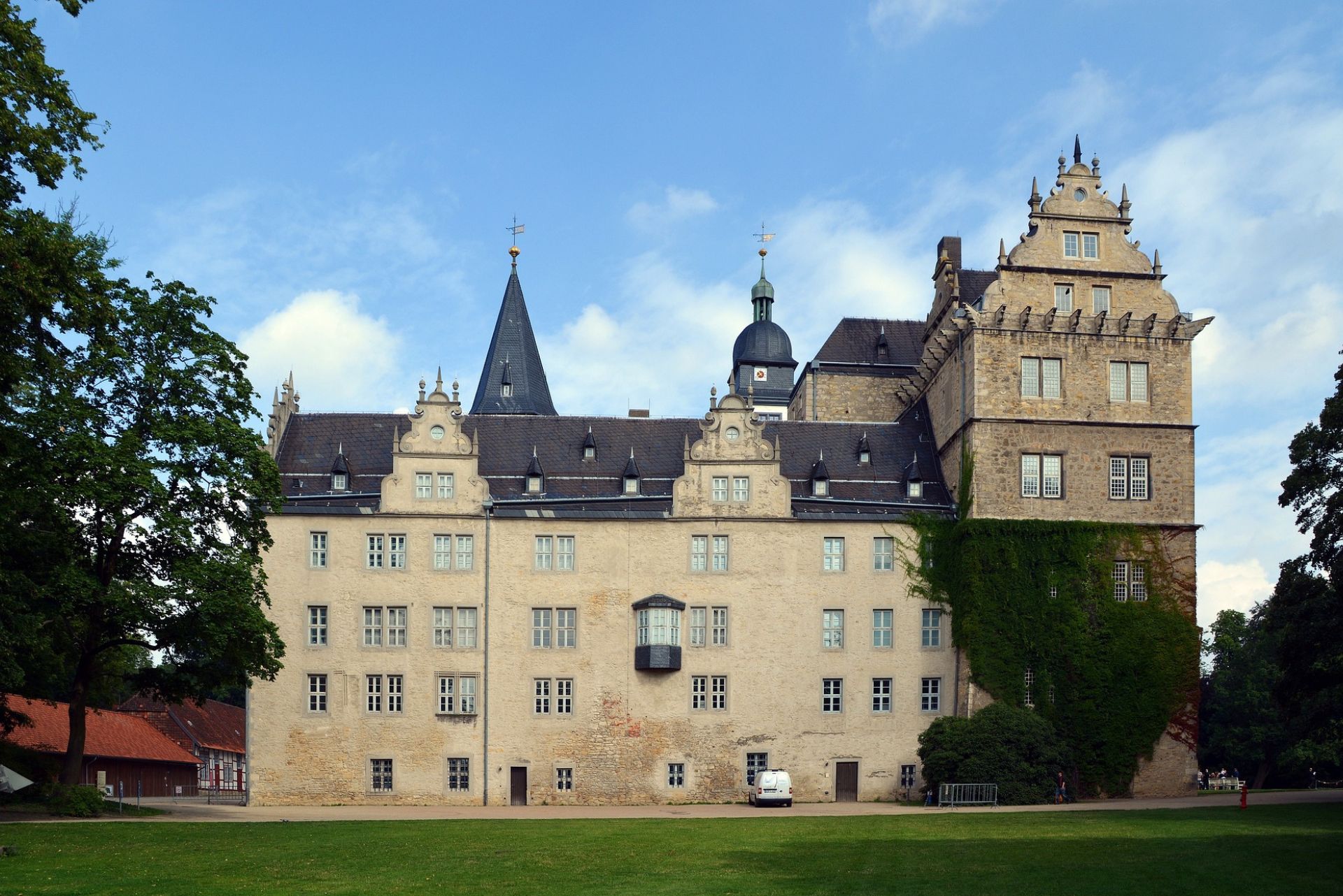 Schloss Wolfsburg Gut Mit Zug
